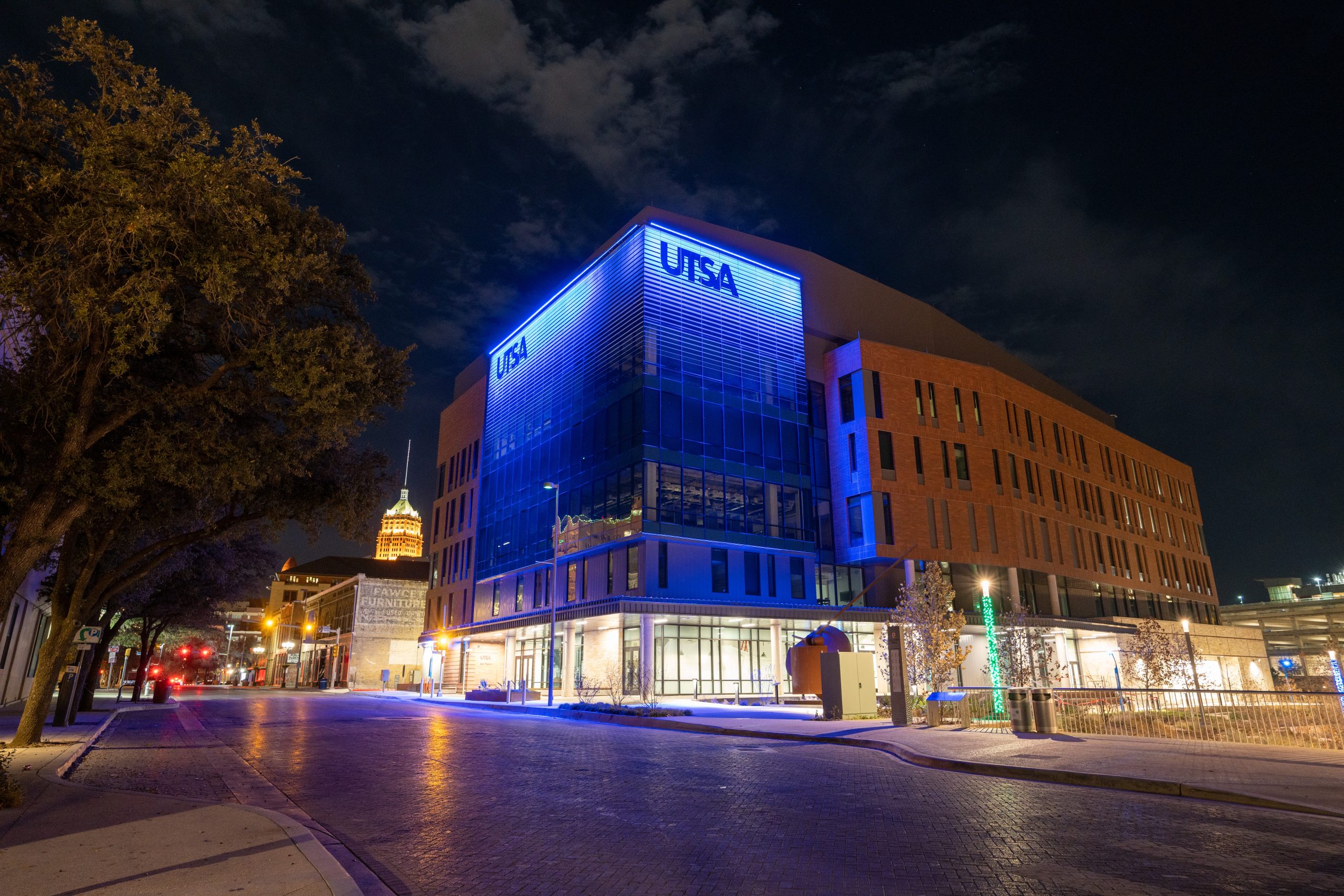 Academia Involvement in Community Cybersecurity Conference • The UTSA CIAS